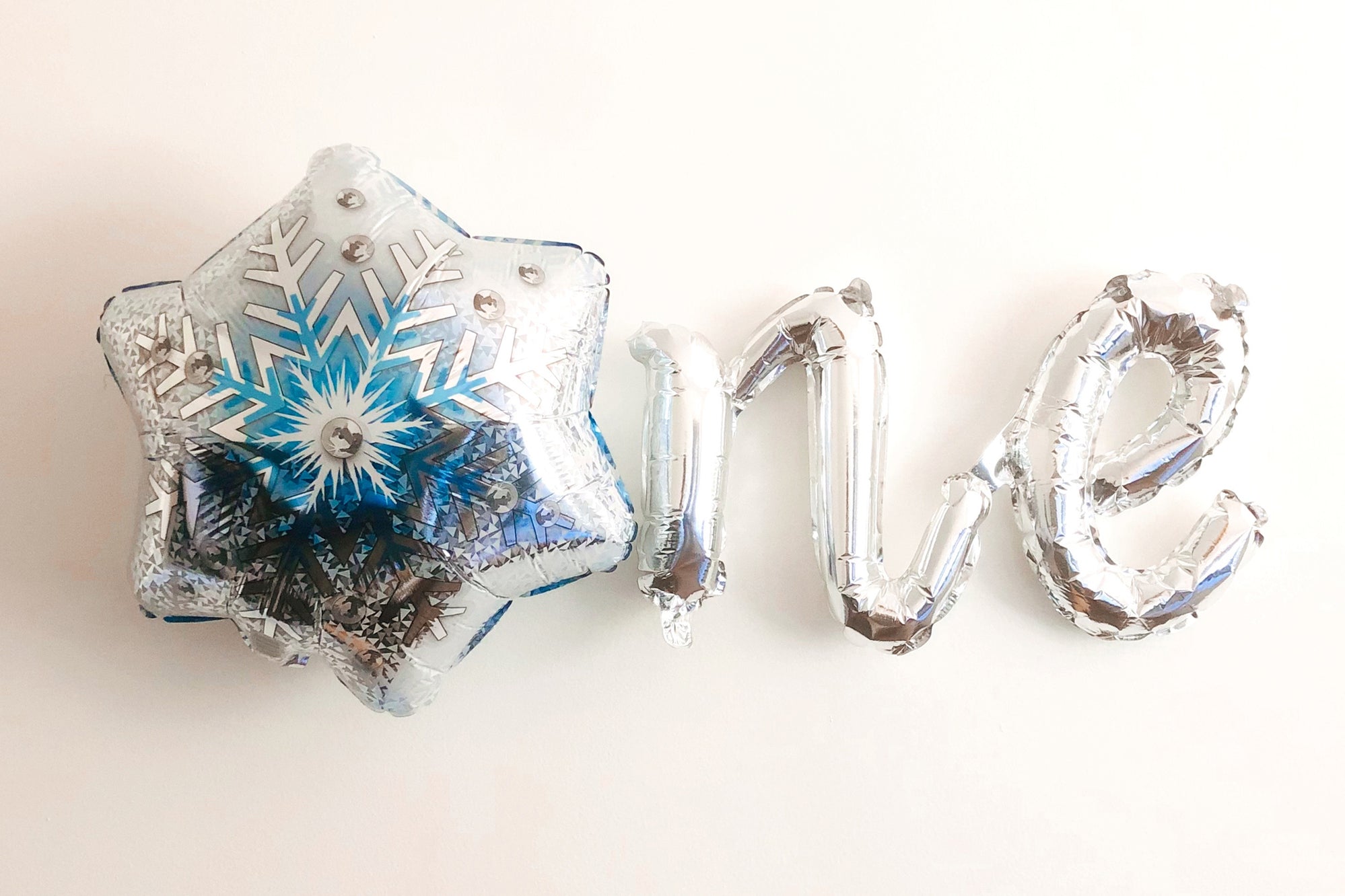 Winter Snow Celebration – Swanky Party Box